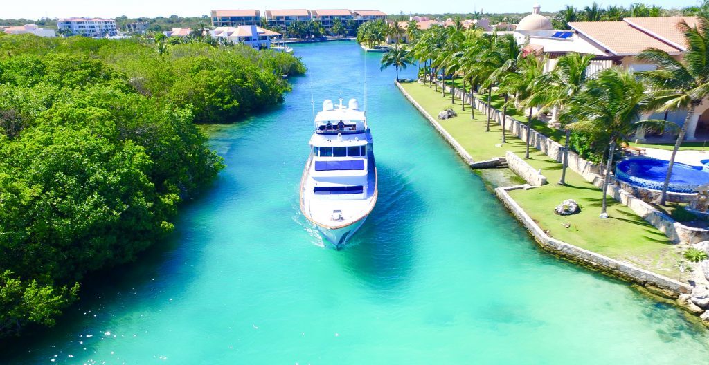 Tulum Catamarans Boat, Yacht and Catamaran Rentals